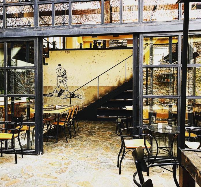 The Underdog: Μοναδικό cafe-bar στην πιο hip γειτονιά της Αθήνας ...