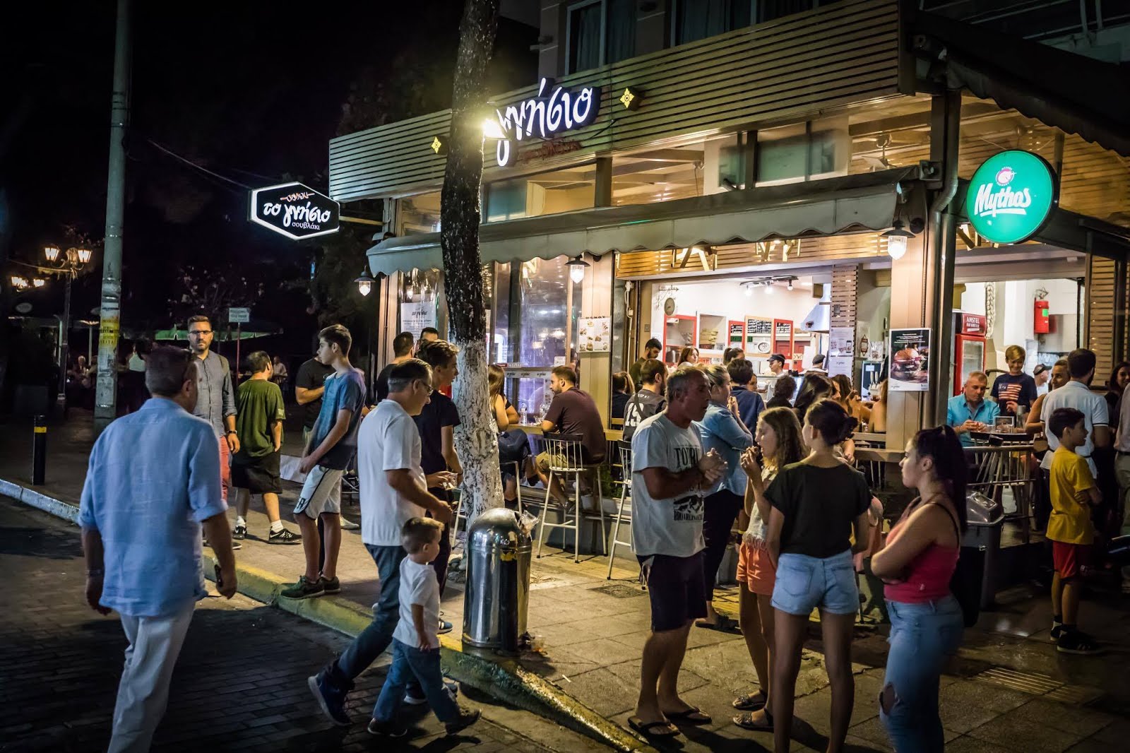 Το Γνήσιο: Στο Νέο Ηράκλειο το σουβλάκι το τρώνε γνήσιο - Athens Hot Spots