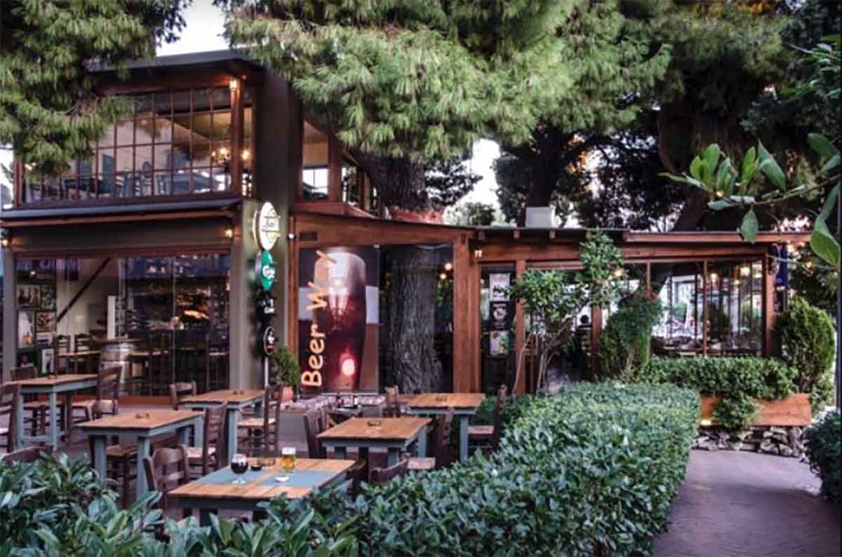 Beer Way: Ψαγμένοι ζύθοι, φαγητό να γλύφεις τα δάχτυλα σου και ροκ ...