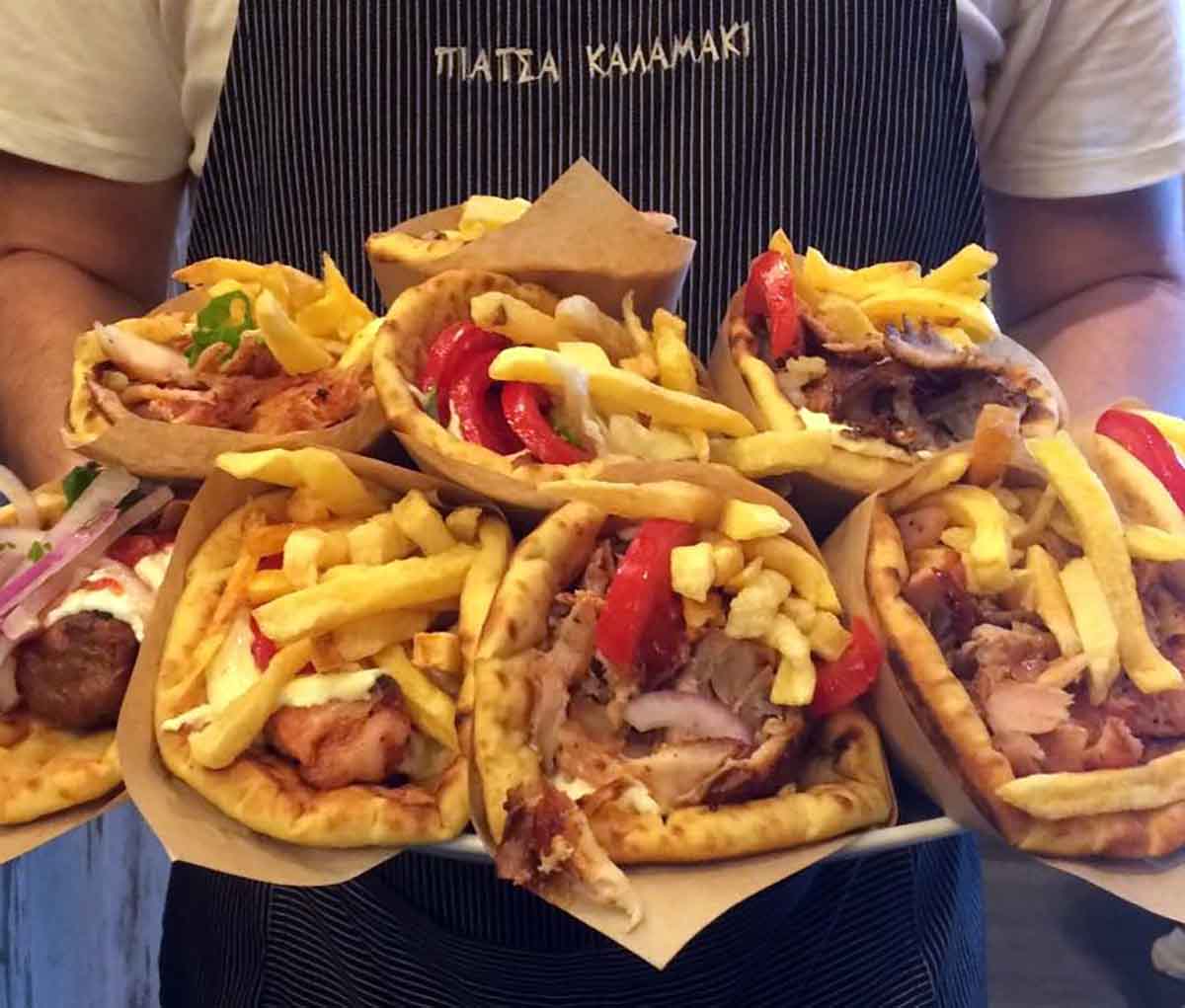 Υπάρχουν τα ψητοπωλεία και μετά υπάρχει το Πιάτσα Καλαμάκι - Athens Hot ...