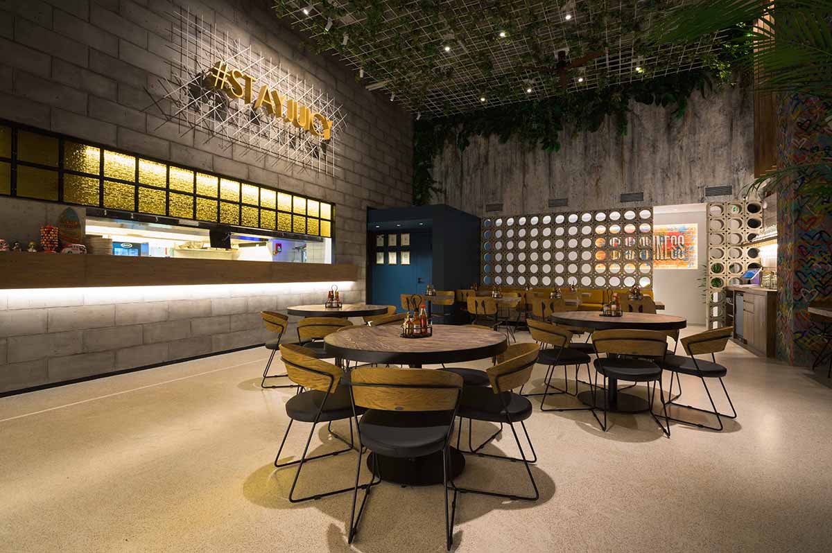 Juicy Grill: Τα καλύτερα burgers της Αθήνας, τώρα (και) στο κέντρο της ...