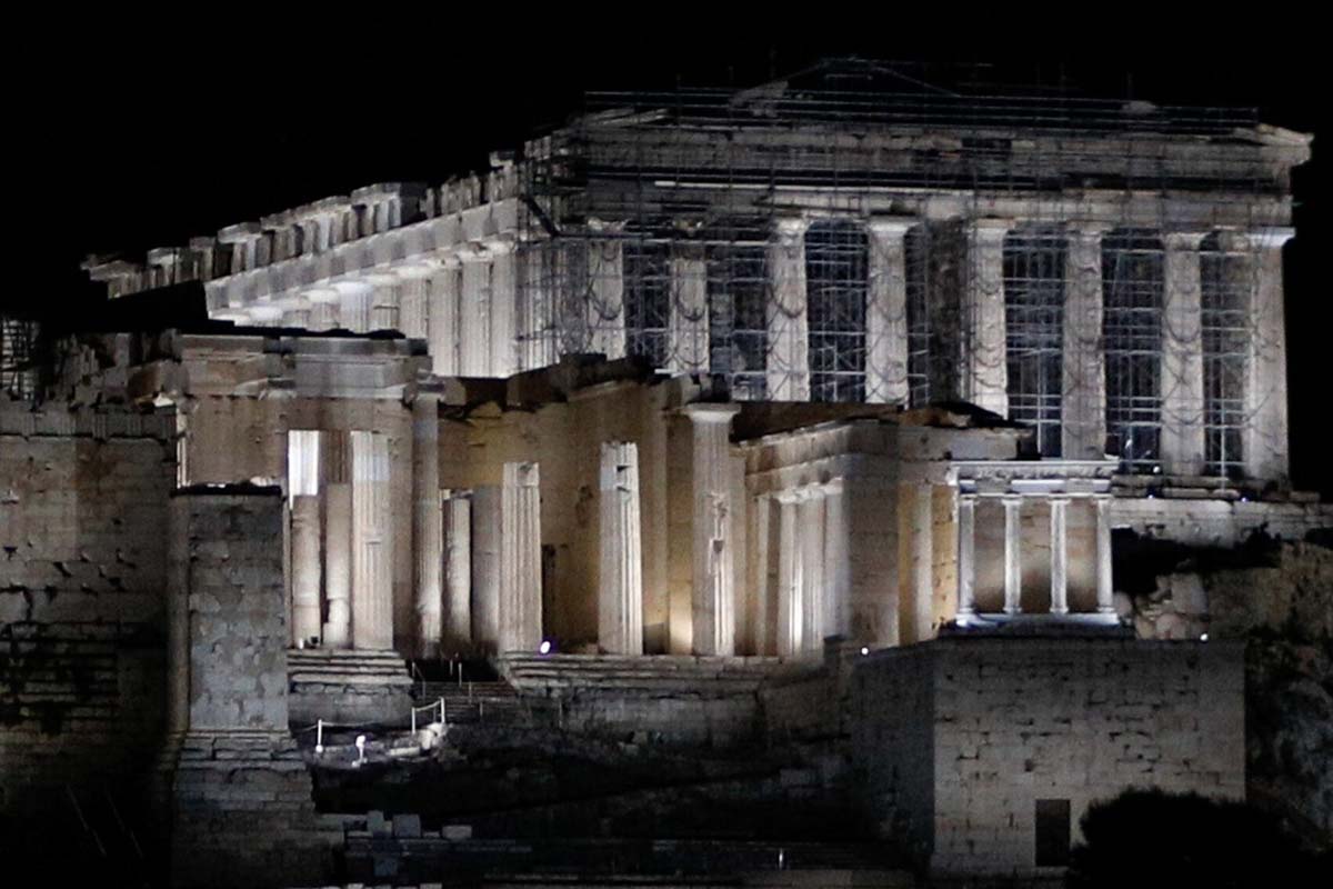 Τριπλή διεθνής διάκριση για τον νέο φωτισμό της Ακρόπολης - Athens Hot ...