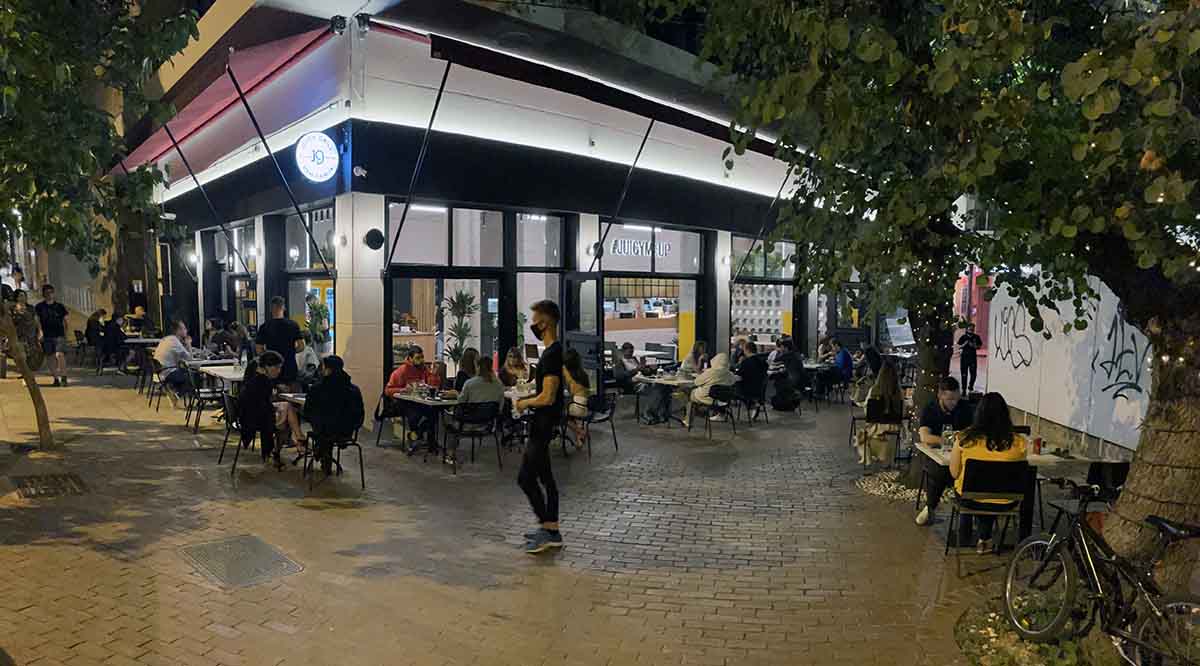 Juicy Grill: Τα καλύτερα burgers της Αθήνας, τώρα (και) στο κέντρο της ...