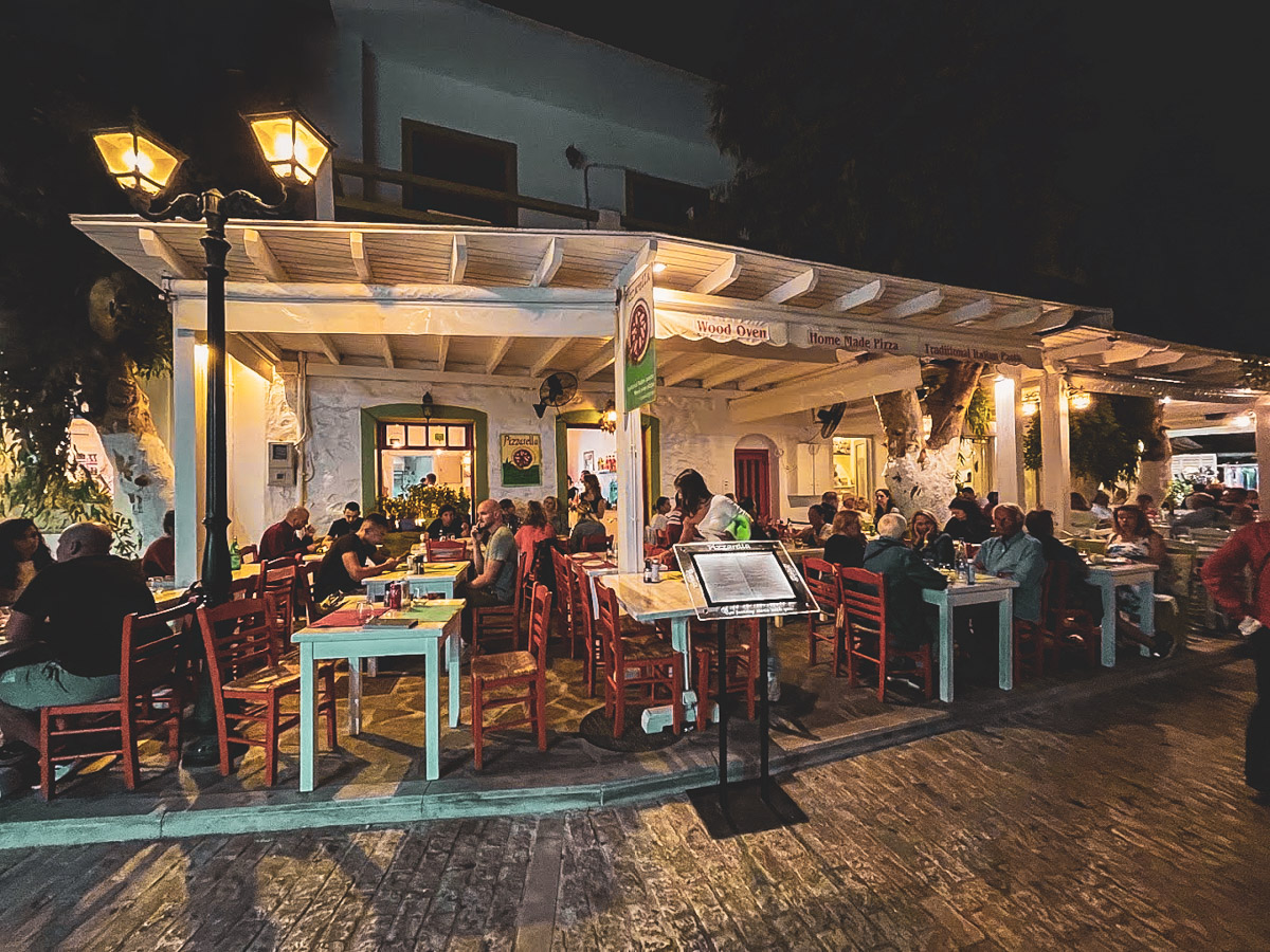 Pizzarella: Λιτό κι απέριττο, το αγαπημένο ιταλικό της Νάουσας έχει ...