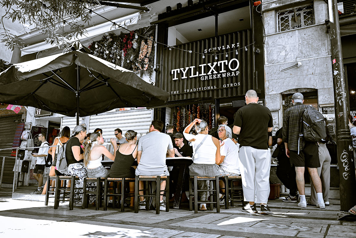 TYLIXTO Greek Wrap Athens: Σουβλάκι όπως πρέπει - Athens Hot Spots