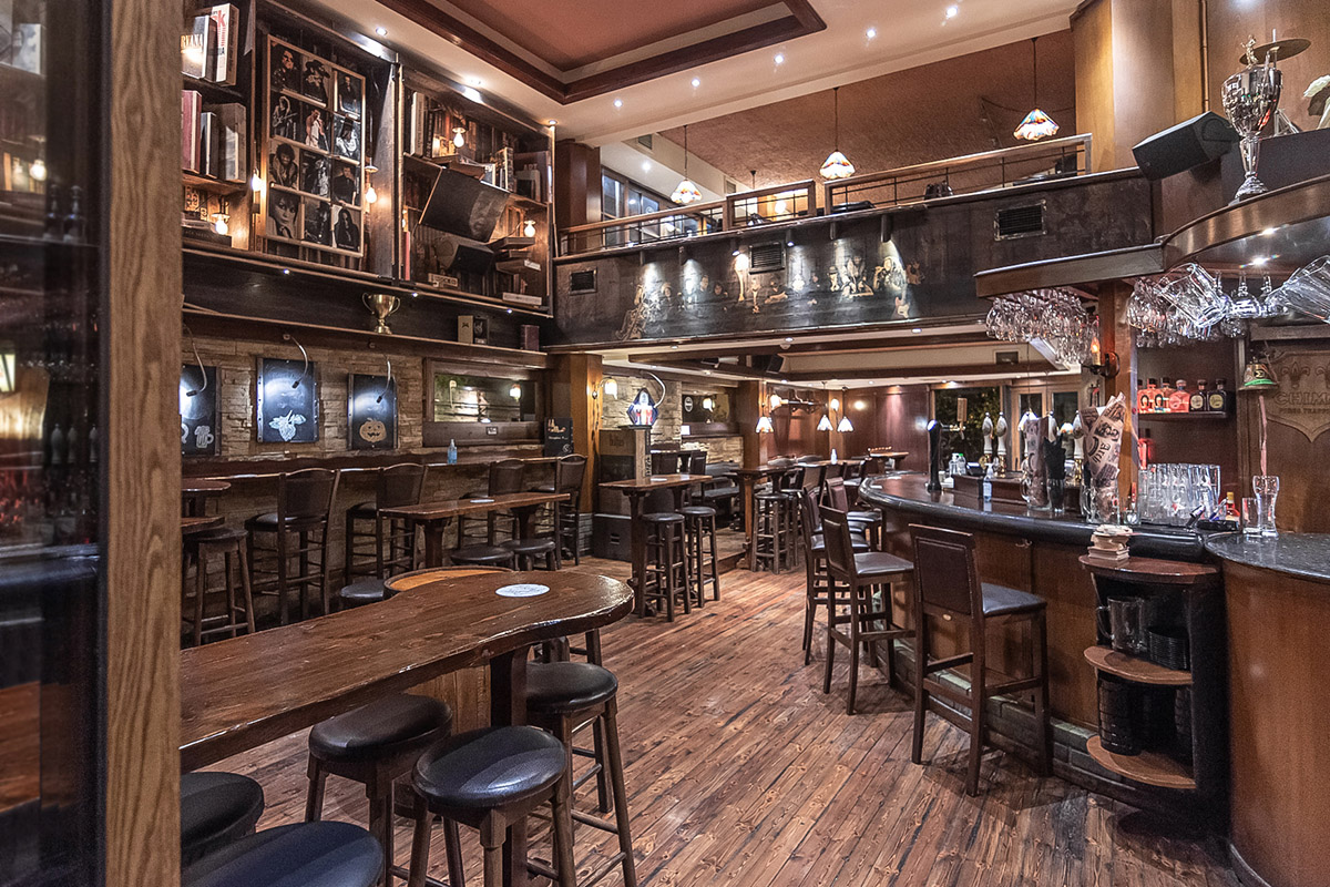 Arch Beer House: Η μπυραρία-μύθος στο Περιστέρι, ροκάρει ασταμάτητα και ...