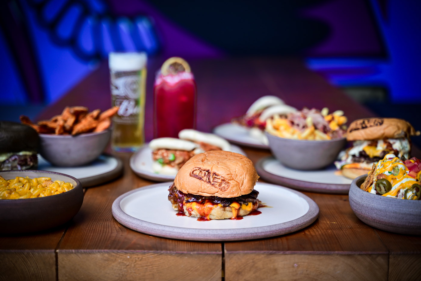 Comet Street Gourmet Burger: Το street food με impact κομήτη που άλλαξε ...
