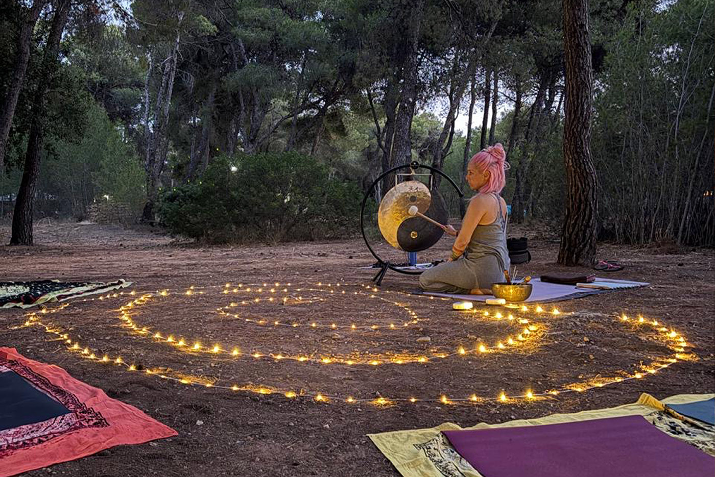 Mandala Studio: 12 χρόνια συνειδητής yoga, θεραπευτικής κίνησης και ...